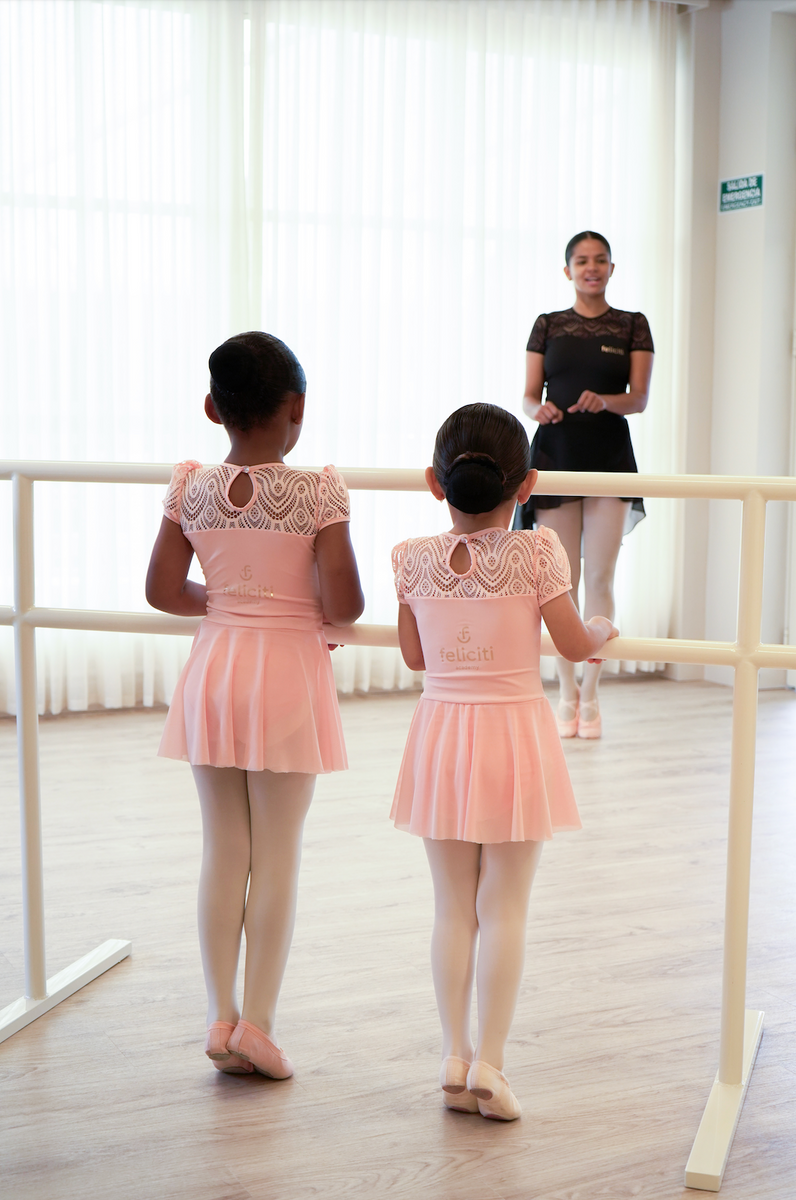 BABY BALLET (2-3 años) – Felicitiacademy